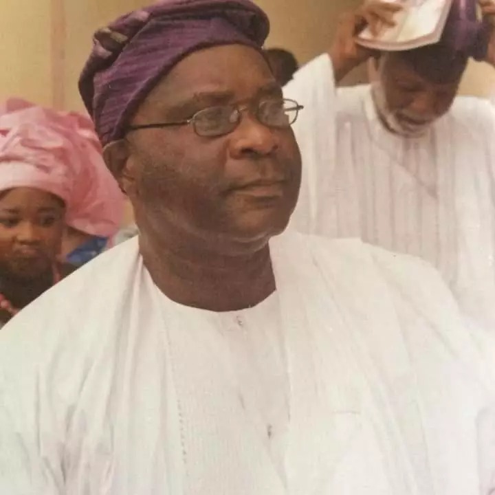 Oyewole, Former Shooting Stars Sports Club Chairman and Player Dies ...