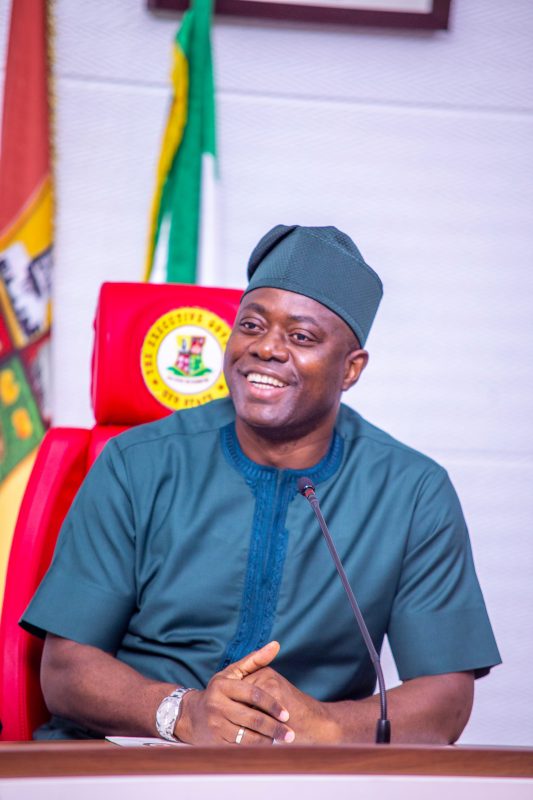 Makinde Flags-Off ‘Ọjà-Àgbẹ̀’ Market in Ibadan, Gifts 50 Shops To ...