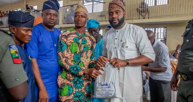 Ogundoyin, Siblings Support Widows and Indigents at Father’s ...