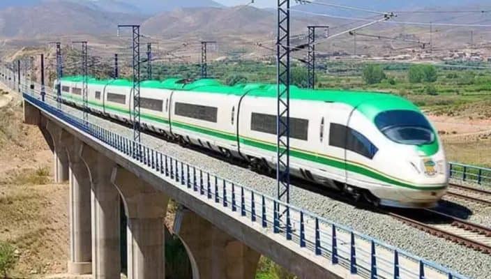 BREAKING: Nigerians To Enjoy Free Train Rides From Dec 24 To Jan 4 ...