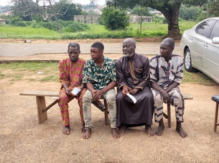 Oyo Police Apprehend Four Men Trying to Sell Stolen Truck in Ibadan ...