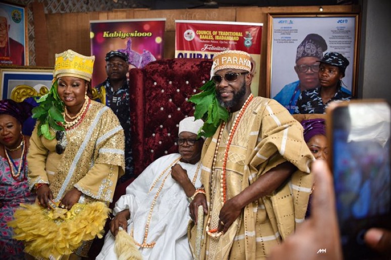 Osi Parakoyi and Yeye Osi Parakoyi of Ibadan Land Mourn the Death of ...